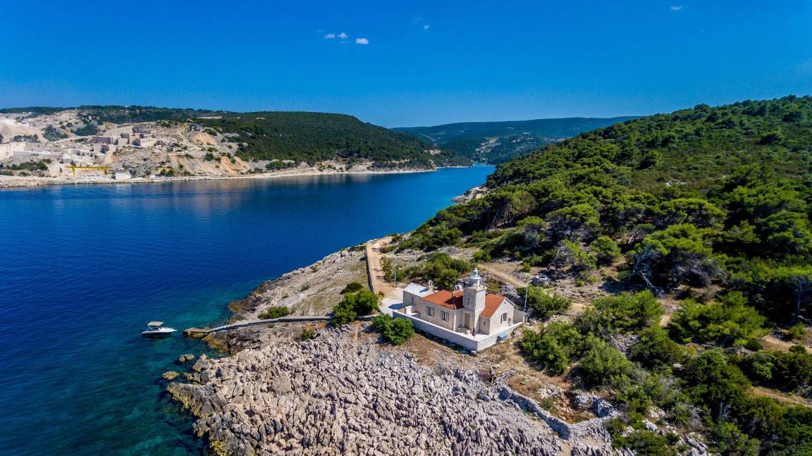 Villa ∙ 2 Bedrooms ∙ 4 Guests - Omiš