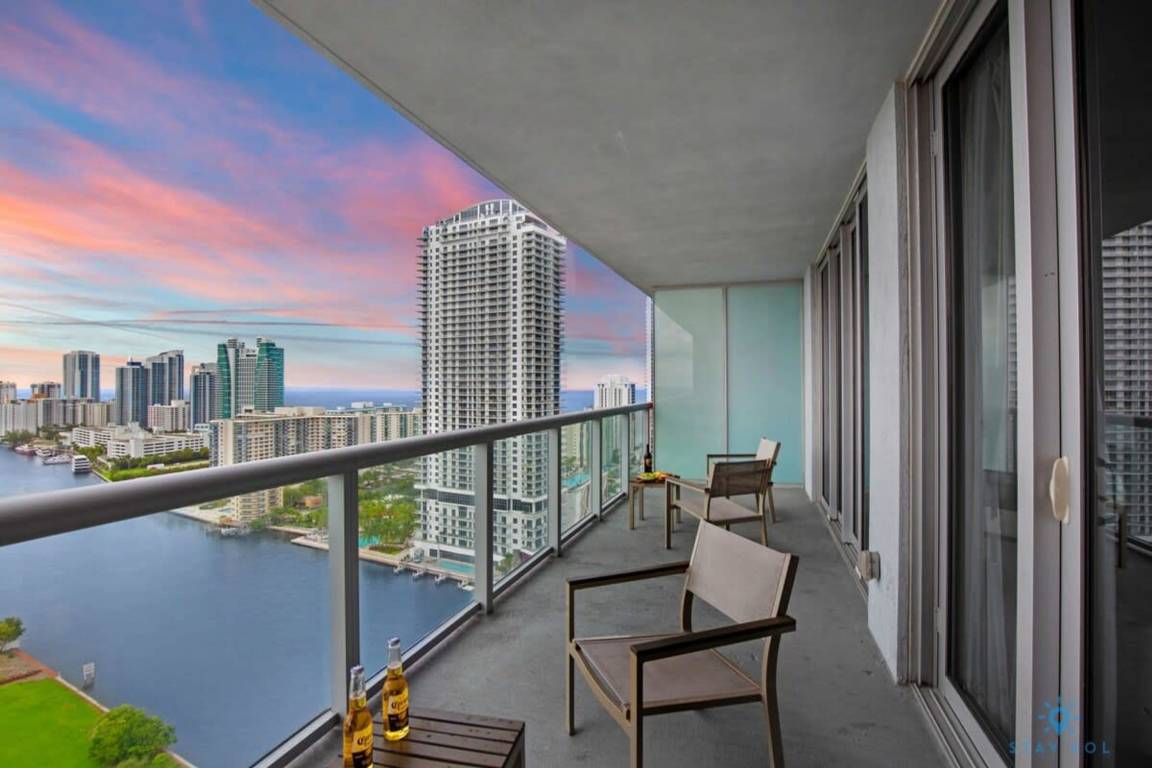 Apartamento ∙ 1 Habitación ∙ 3 Huéspedes - Hallandale Beach, FL
