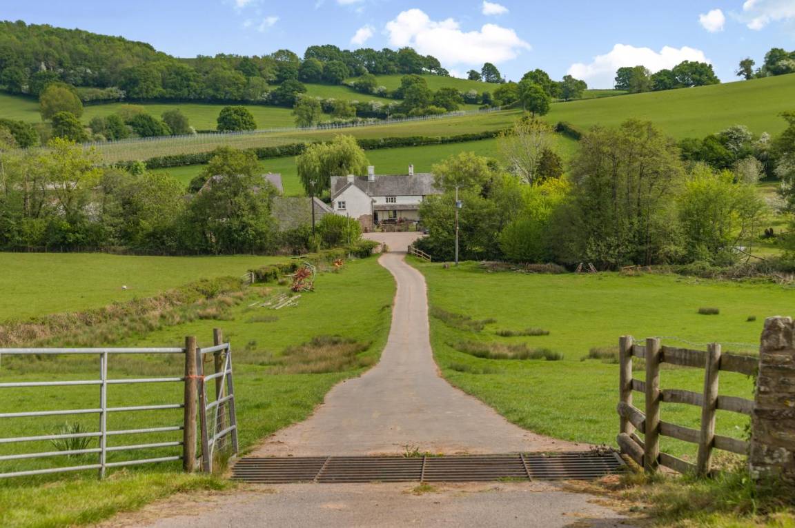 Cottage ∙ 3 Bedrooms ∙ 6 Guests - Abergavenny