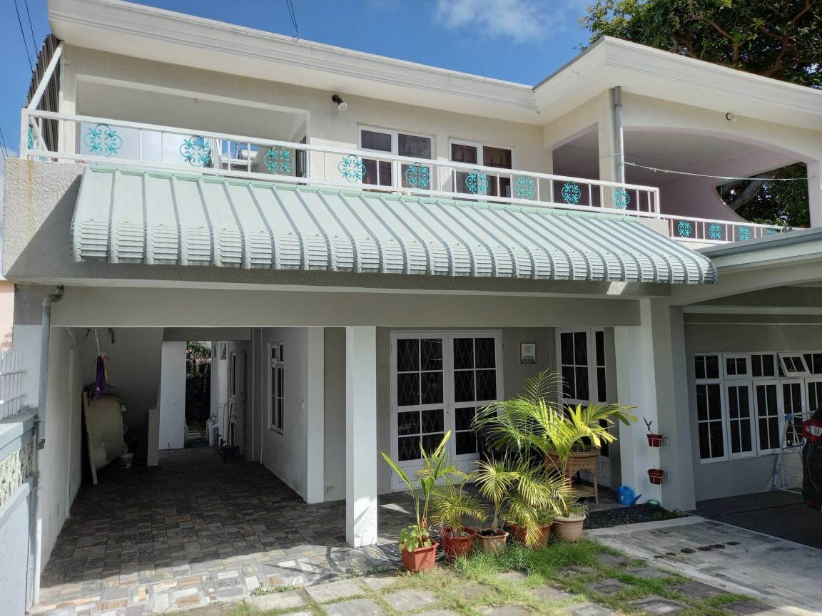 240 M² House ∙ 2 Bedrooms ∙ 4 Guests - Mauritius