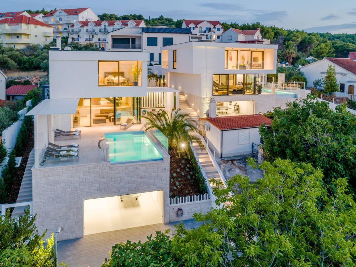 620 M² House ∙ 6 Bedrooms ∙ 16 Guests - Croatia