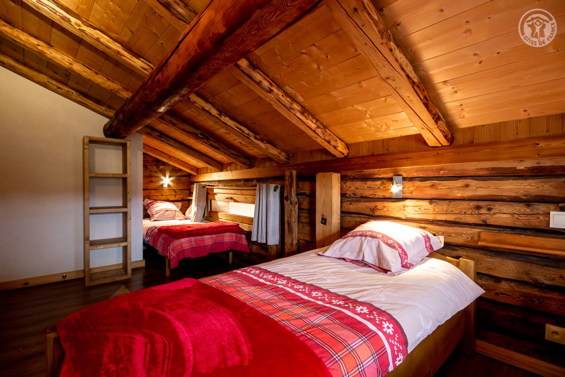 102 M² Gîte ∙ 5 Chambres ∙ 12 Personnes - Albertville