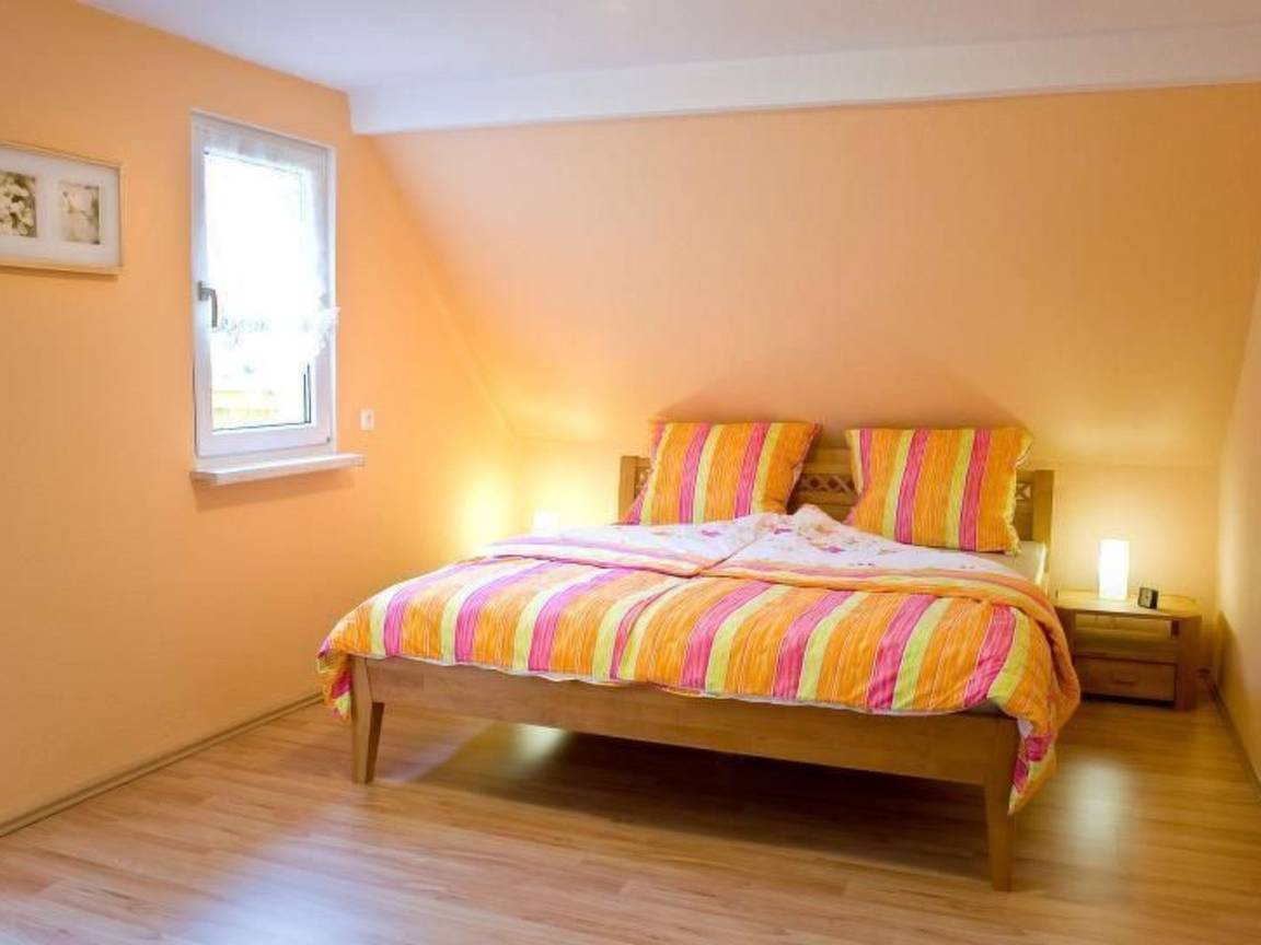 50 M² Apartment ∙ 1 Bedroom ∙ 4 Guests - Aue