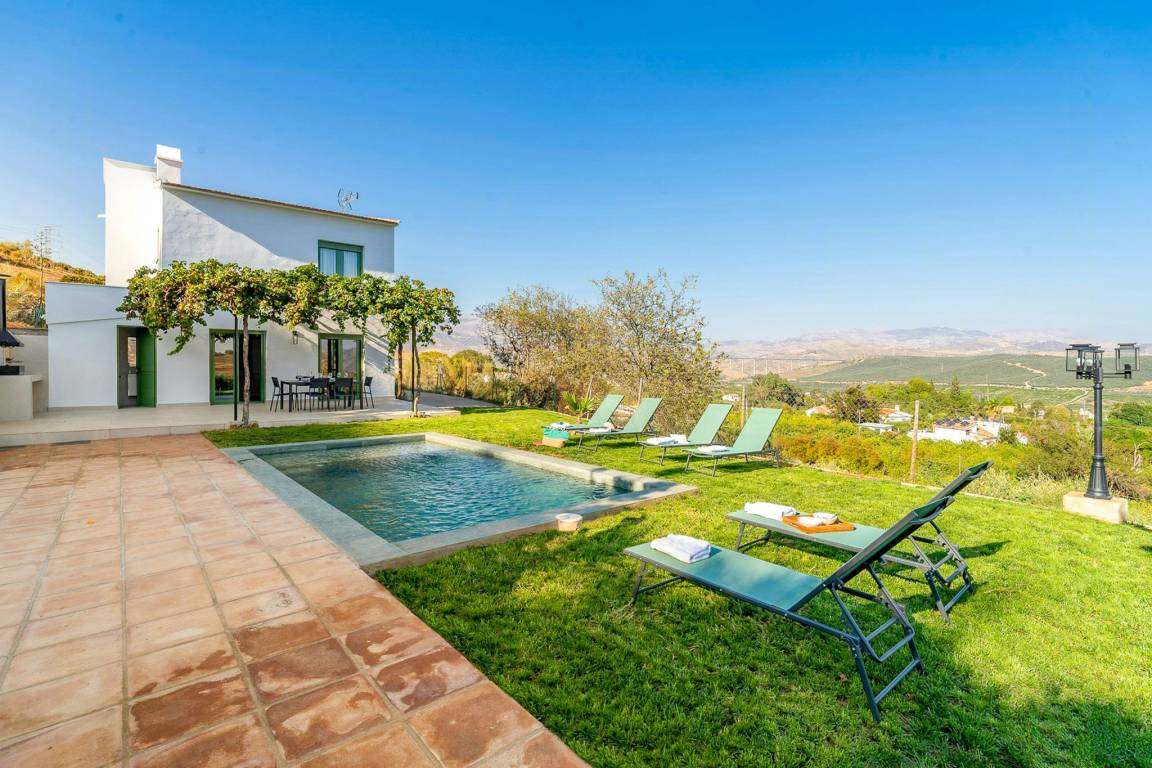 110 M² House ∙ 3 Bedrooms ∙ 6 Guests - Álora