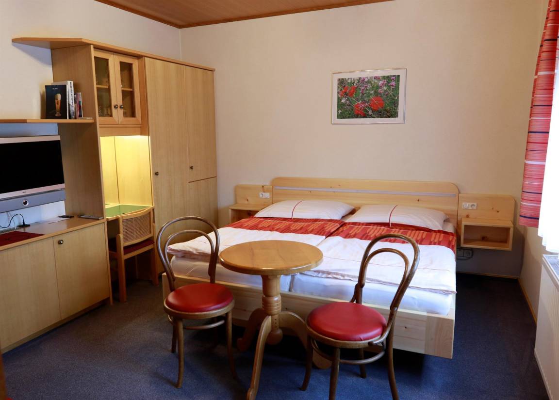 16 M² Hotel ∙ 1 Bedroom ∙ 3 Guests - Semmering