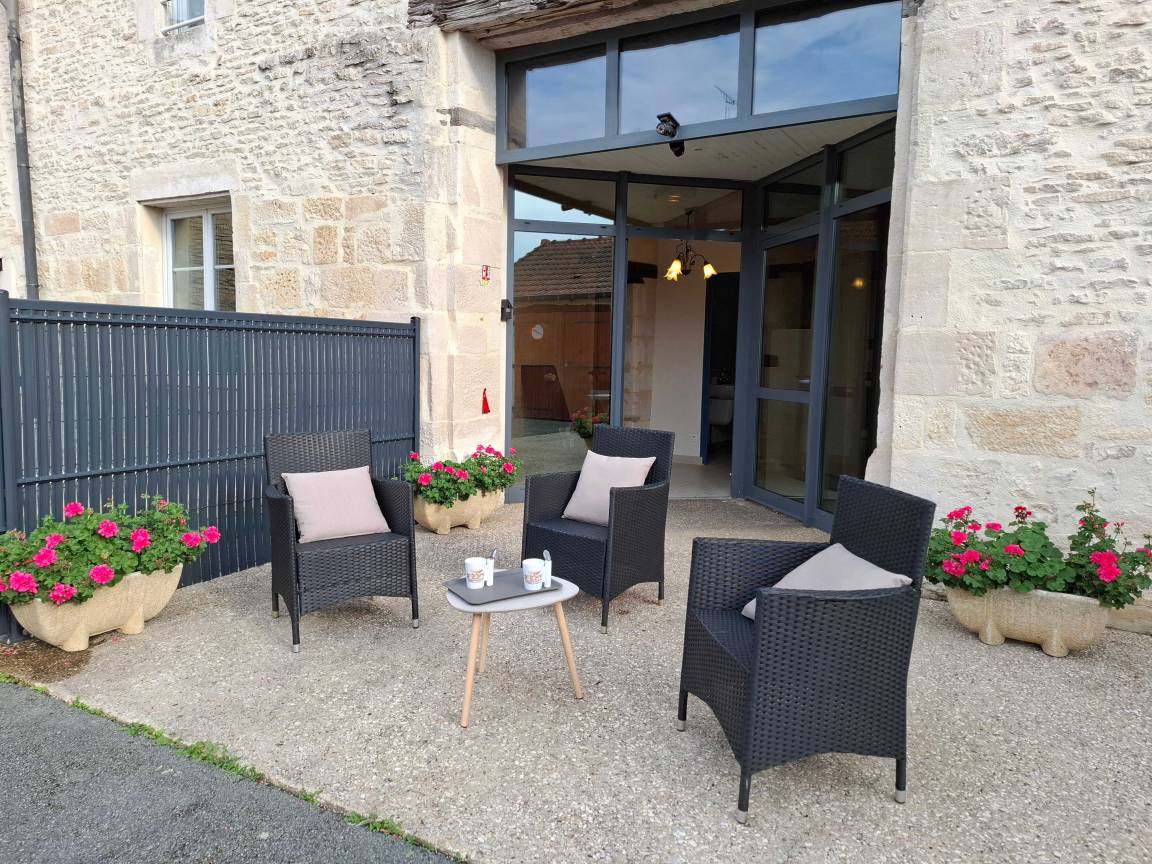 177 M² Gîte ∙ 7 Chambres ∙ 14 Personnes - Chaumont