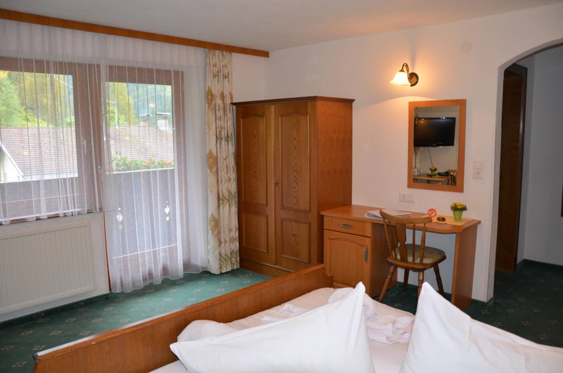 Hotel ∙ 1 Bedroom ∙ 2 Guests - Stanzach