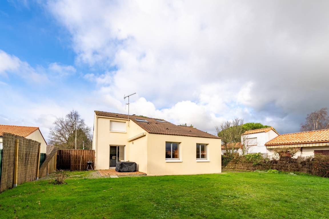 120 M² Maison De Vacances ∙ 4 Chambres ∙ 8 Personnes - La Plaine-sur-Mer