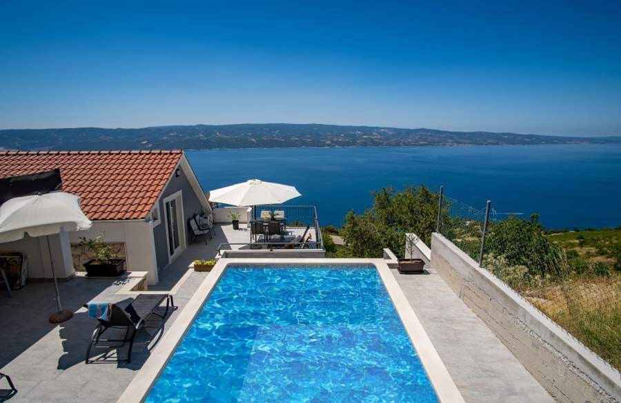 140 M² Villa ∙ 4 Schlafzimmer ∙ 7 Gäste - Omiš