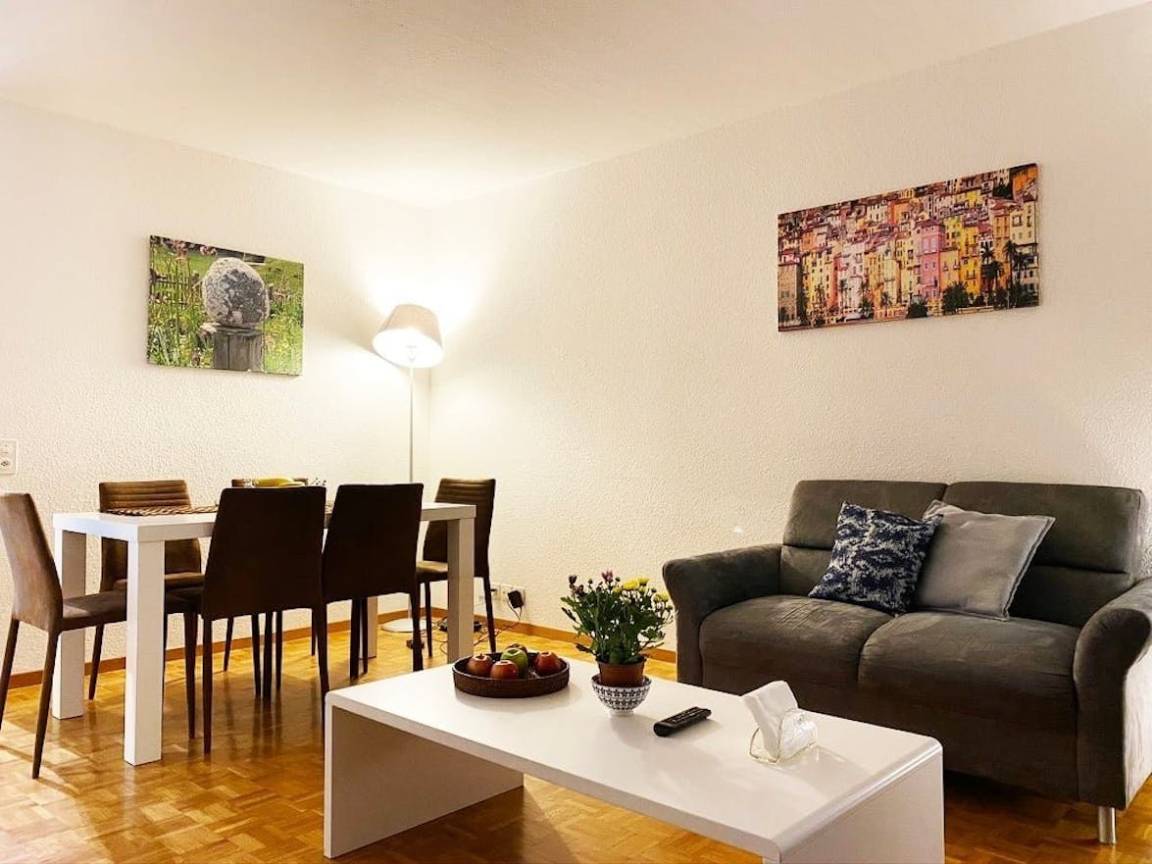 65 M² Ferienwohnung ∙ 2 Schlafzimmer ∙ 6 Gäste - Opfikon