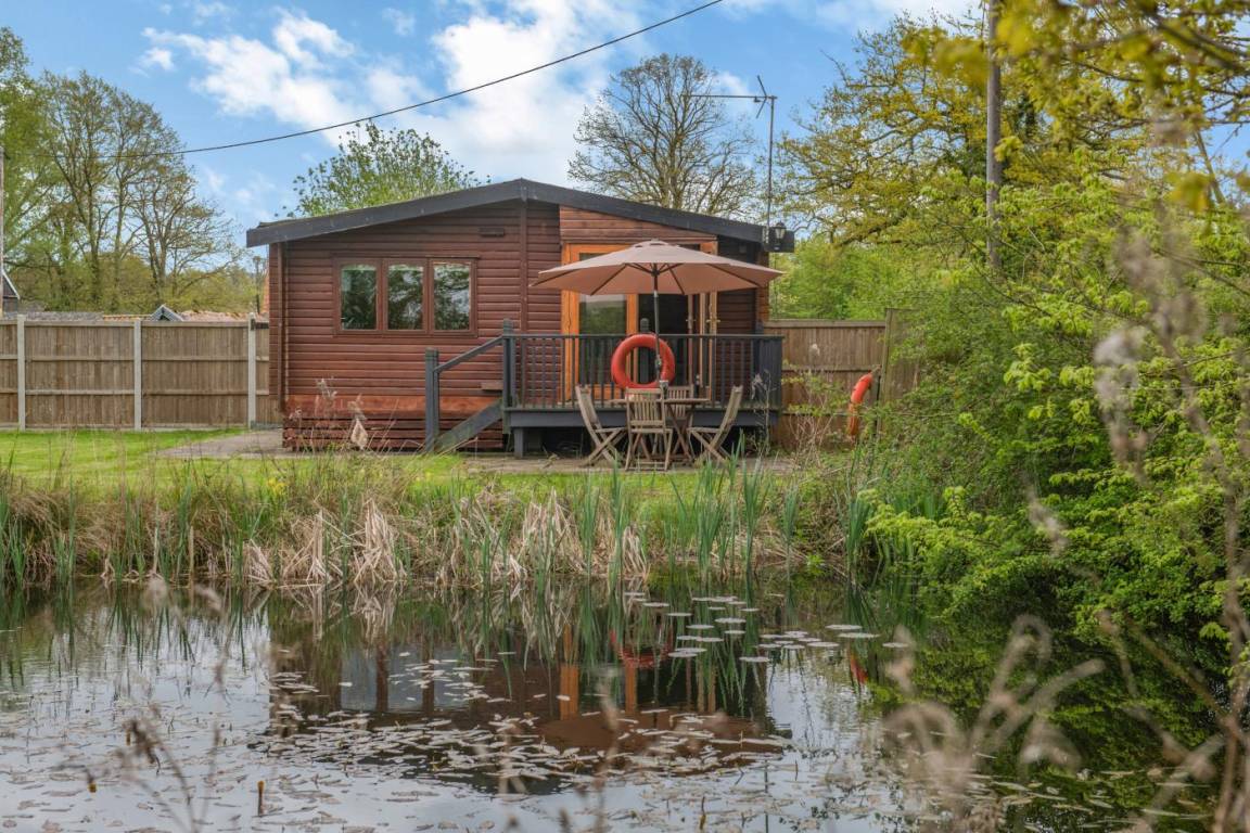 Lodge ∙ 2 Bedrooms ∙ 4 Guests - Suffolk