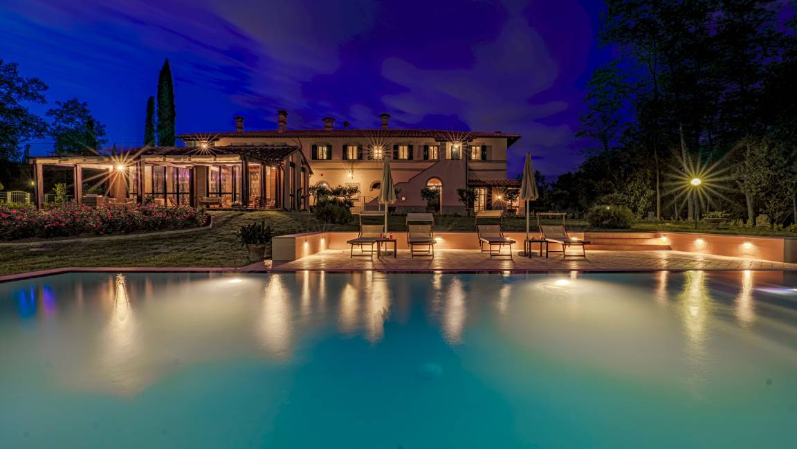 400 M² Villa ∙ 6 Chambres ∙ 11 Personnes - Pontedera