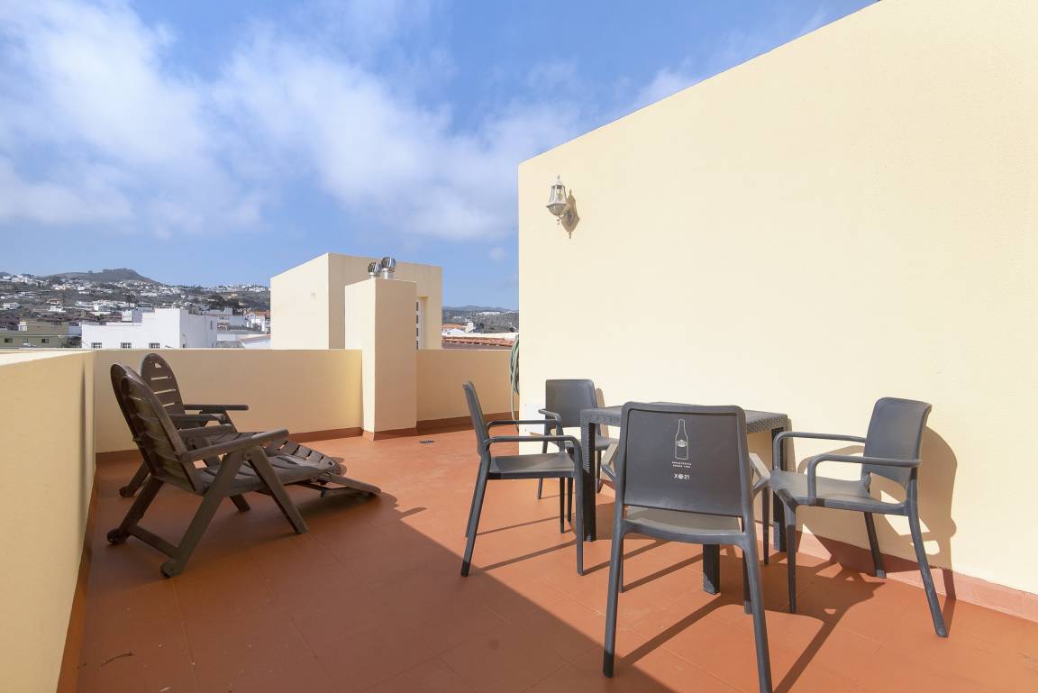 83 M² House ∙ 3 Bedrooms ∙ 7 Guests - Moya