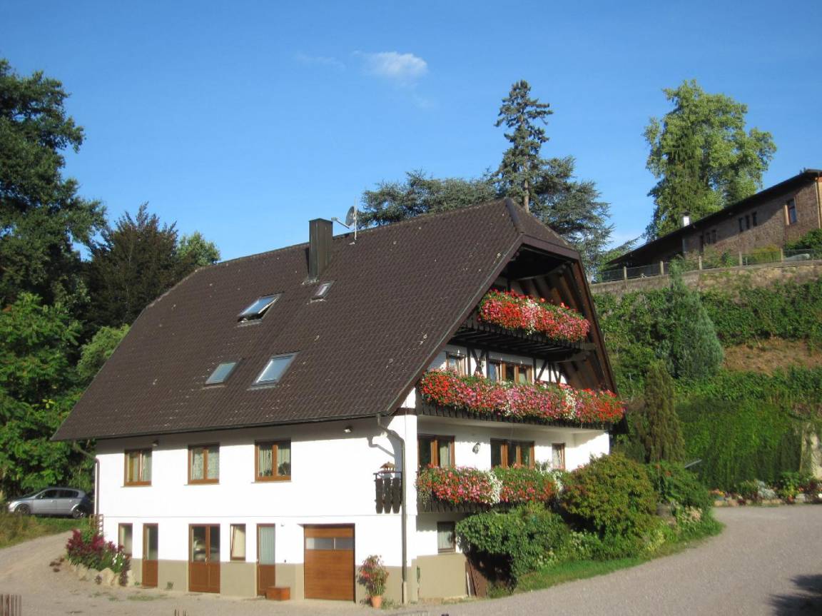 54 M² Ferienwohnung ∙ 3 Schlafzimmer ∙ 5 Gäste - Kappelrodeck