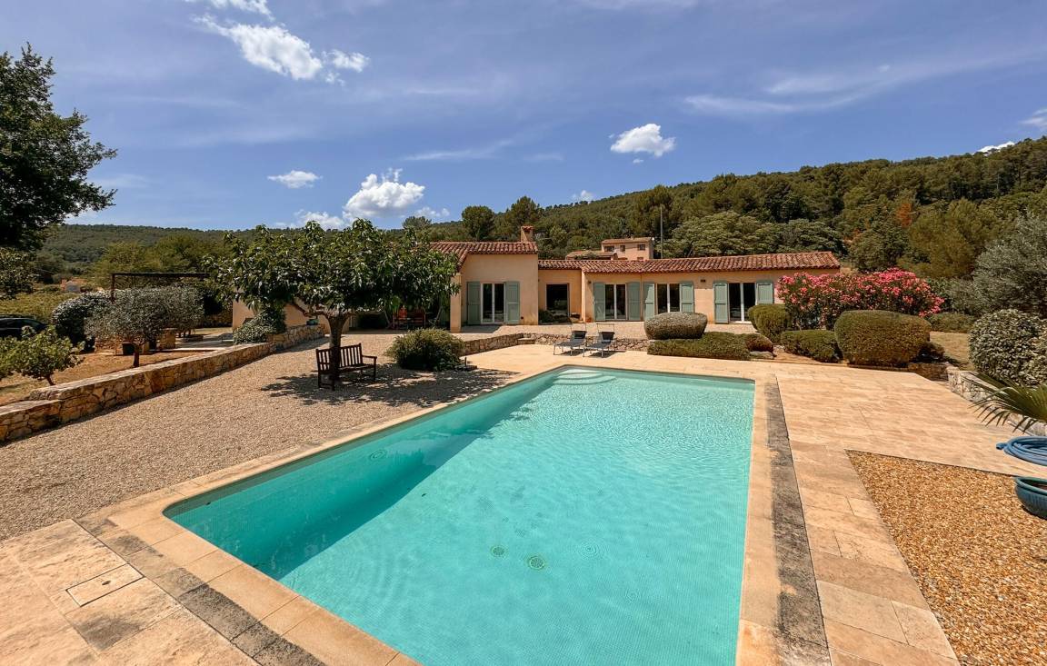 145 M² Huis ∙ 3 Slaapkamers ∙ 7 Gasten - Cotignac
