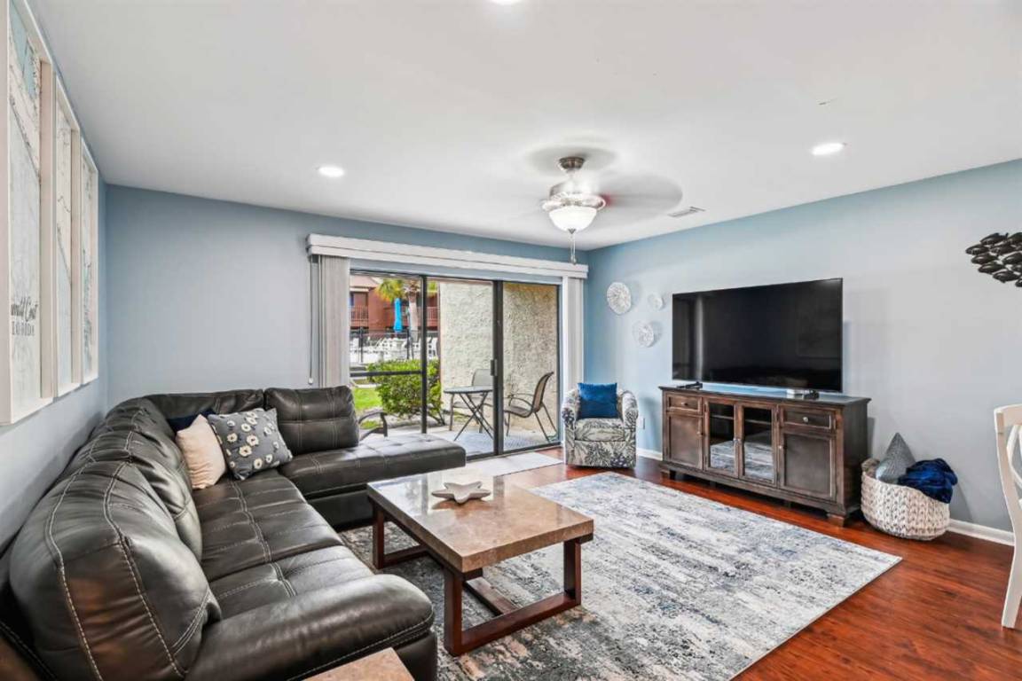 102 M² House ∙ 2 Bedrooms ∙ 5 Guests - Panama City Beach, FL