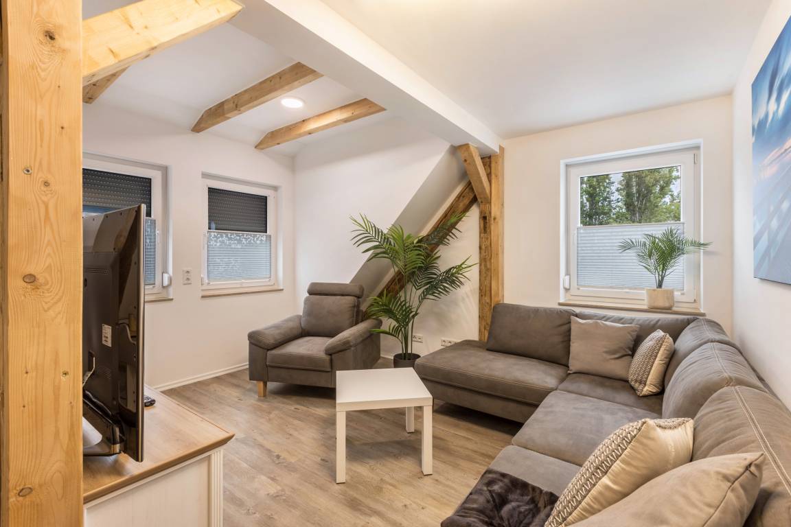 100 M² Apartment ∙ 2 Bedrooms ∙ 5 Guests - Merseburg