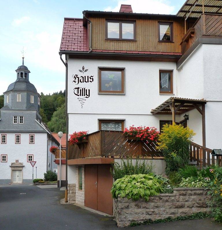 Ferienwohnung ∙ 2 Schlafzimmer ∙ 5 Gäste - Steinbach-Hallenberg
