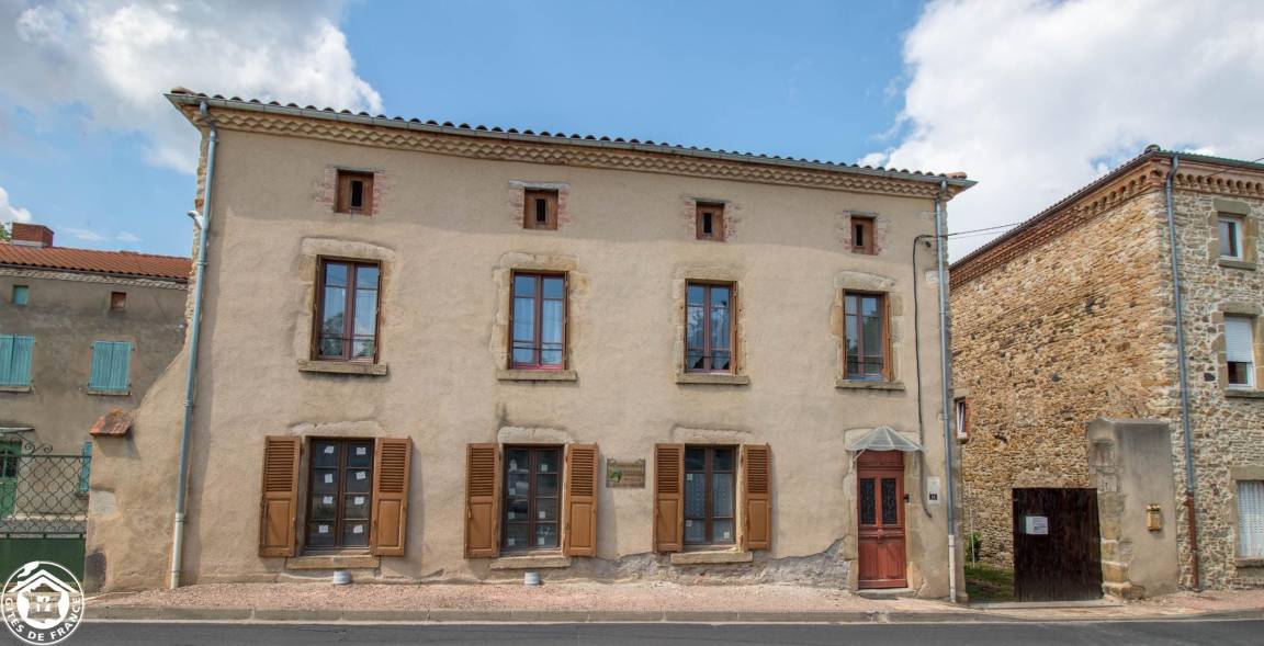 52 M² Gîte ∙ 1 Chambre ∙ 4 Personnes - Auvergne