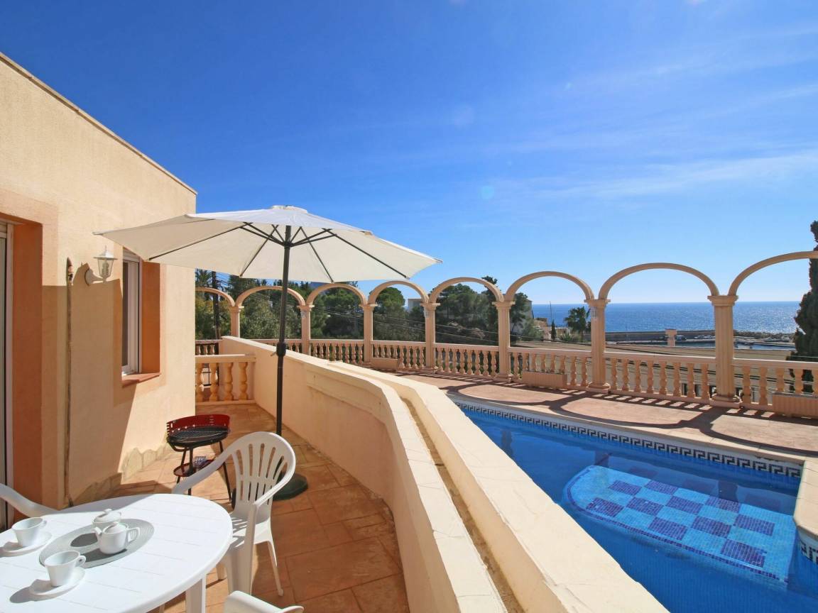 70 M² Apartamento ∙ 2 Habitaciones ∙ 5 Huéspedes - Calpe