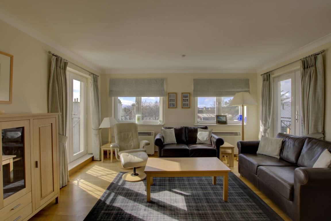 90 M² Apartment ∙ 2 Bedrooms ∙ 4 Guests - Brora
