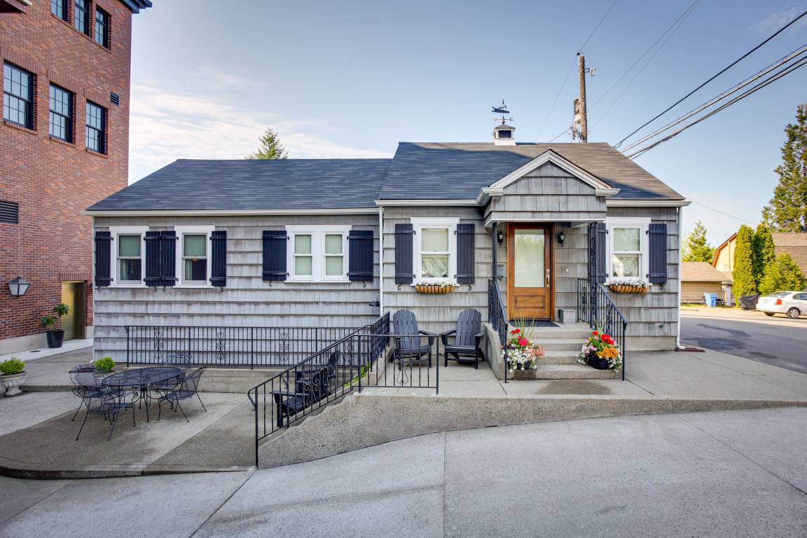 83 M² House ∙ 2 Bedrooms ∙ 4 Guests - Tacoma, WA
