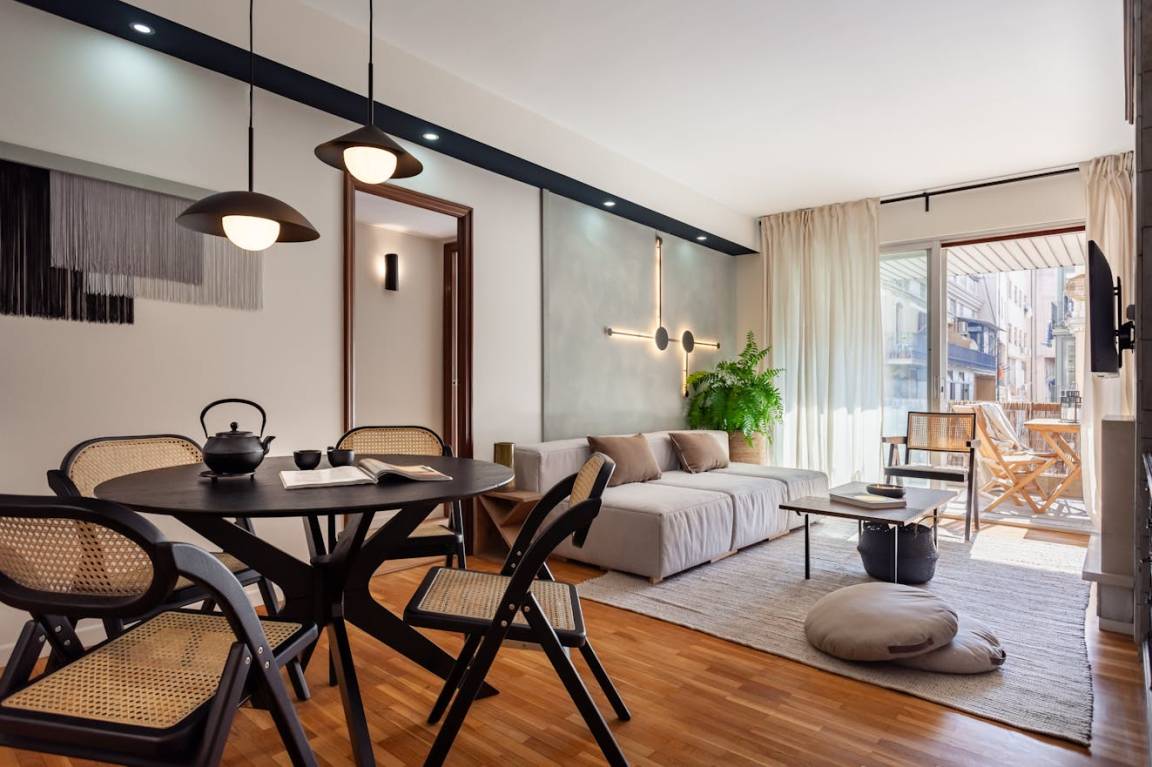 95 M² Apartment ∙ 3 Bedrooms ∙ 5 Guests - Barselona