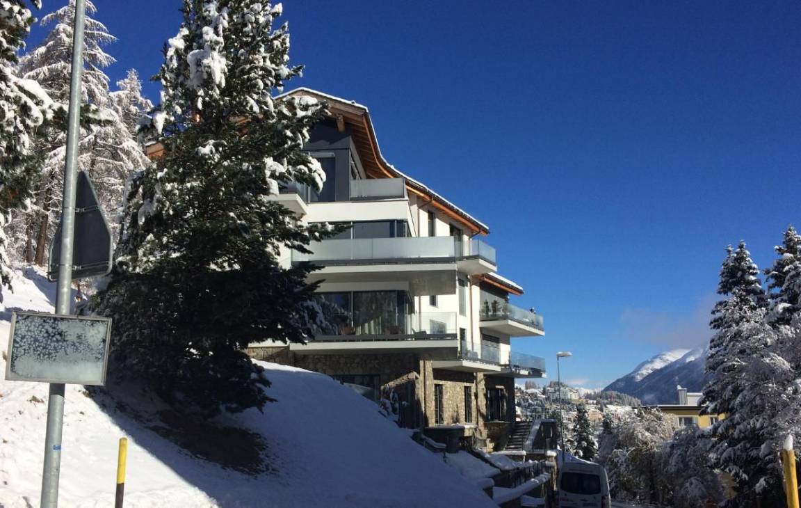 96 M² Apartamento ∙ 2 Habitaciones ∙ 4 Huéspedes - Sankt Moritz