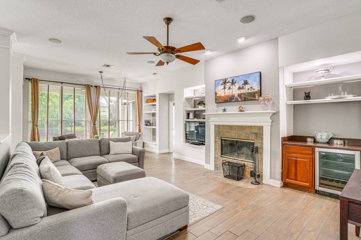 283 M² House ∙ 4 Bedrooms ∙ 8 Guests - Orlando, FL