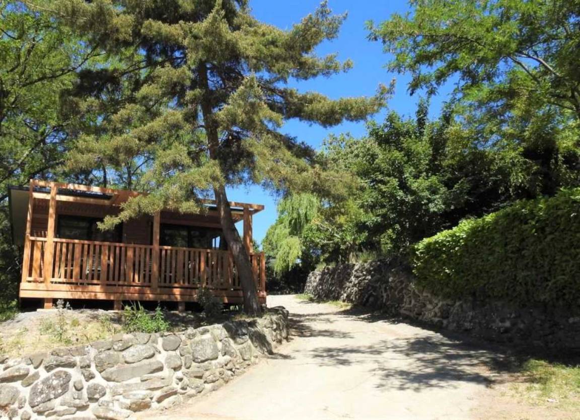 35 M² Chalet ∙ 3 Chambres ∙ 6 Personnes - Ardèche