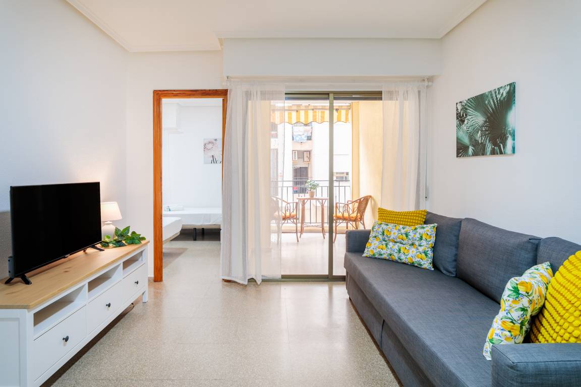 65 M² Apartamento ∙ 2 Habitaciones ∙ 6 Huéspedes - Santa Pola