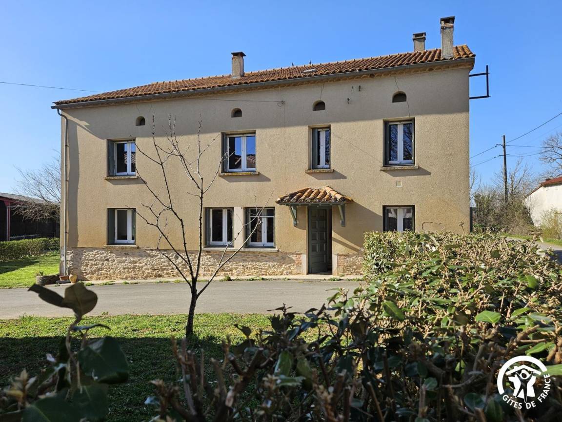 120 M² Gîte ∙ 4 Chambres ∙ 8 Personnes - Tarn