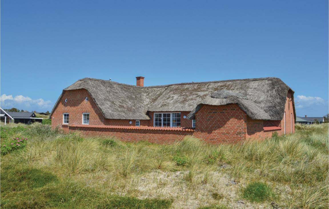 212 M² Ferienhaus ∙ 6 Schlafzimmer ∙ 16 Gäste - Søndervig