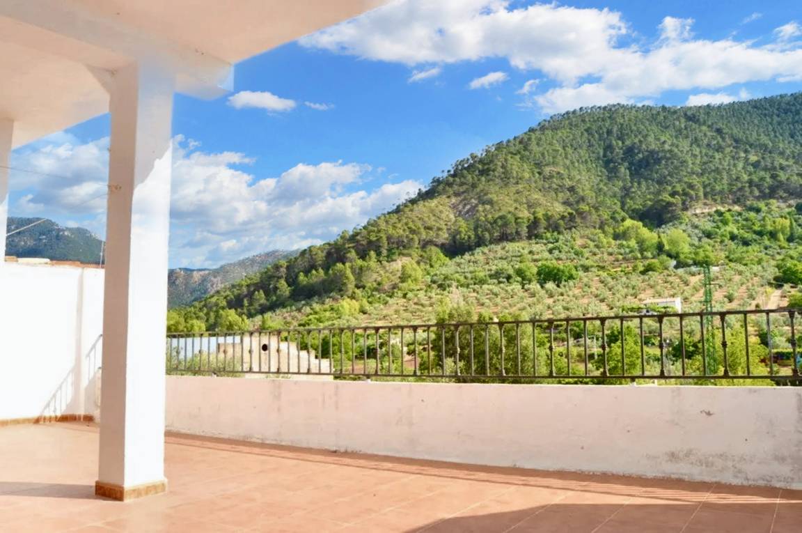 90 M² Casa ∙ 3 Habitaciones ∙ 5 Huéspedes - Siles