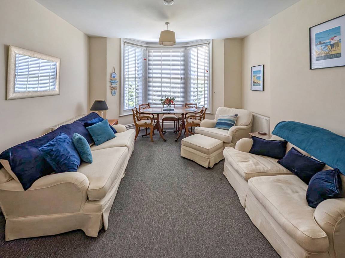 Apartment ∙ 2 Bedrooms ∙ 4 Guests - Broadstairs