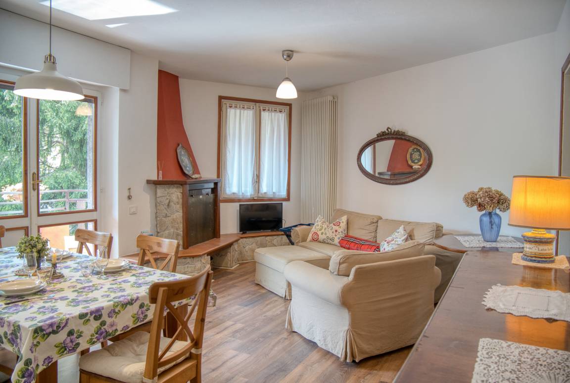 84 M² Apartment ∙ 2 Bedrooms ∙ 6 Guests - Lecco