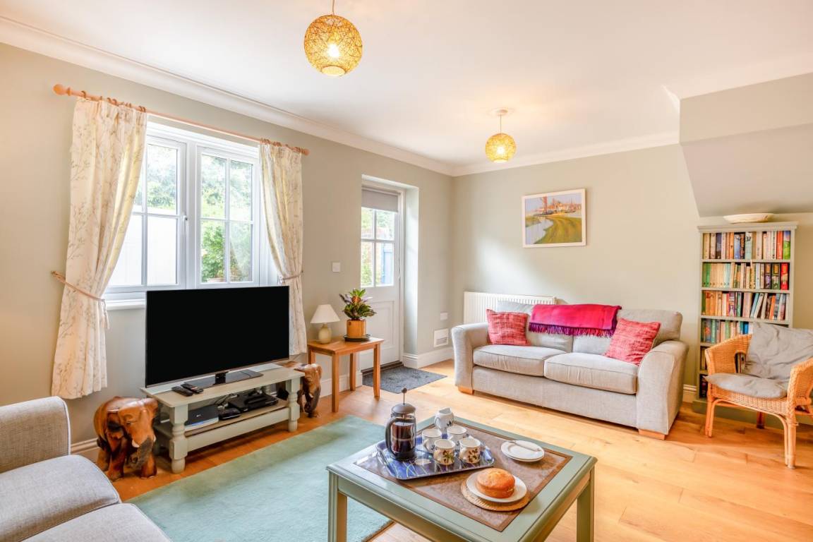 Cottage ∙ 3 Bedrooms ∙ 5 Guests - Kessingland