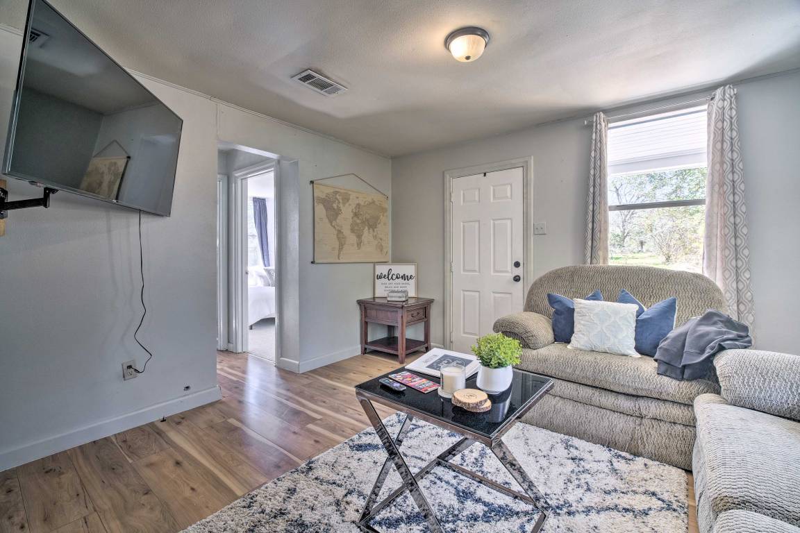 92 M² House ∙ 2 Bedrooms ∙ 8 Guests - Livingston, TX