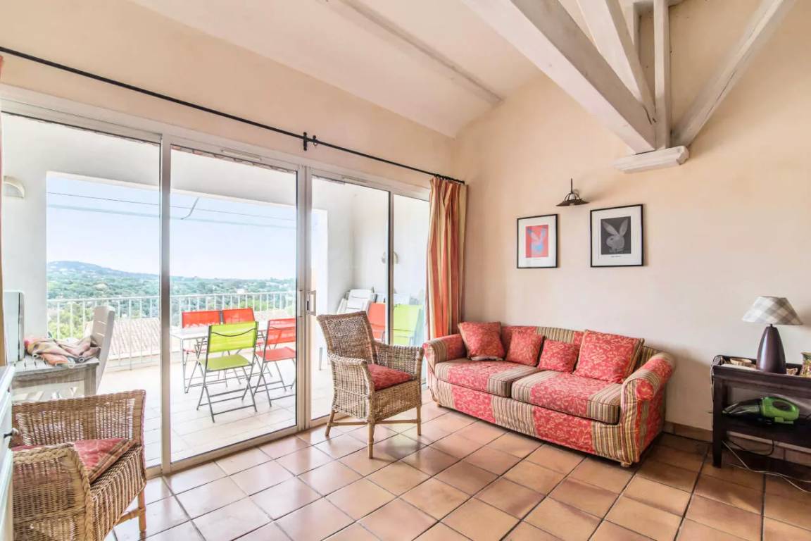 65 M² Apartment ∙ 3 Bedrooms ∙ 8 Guests - Grimaud