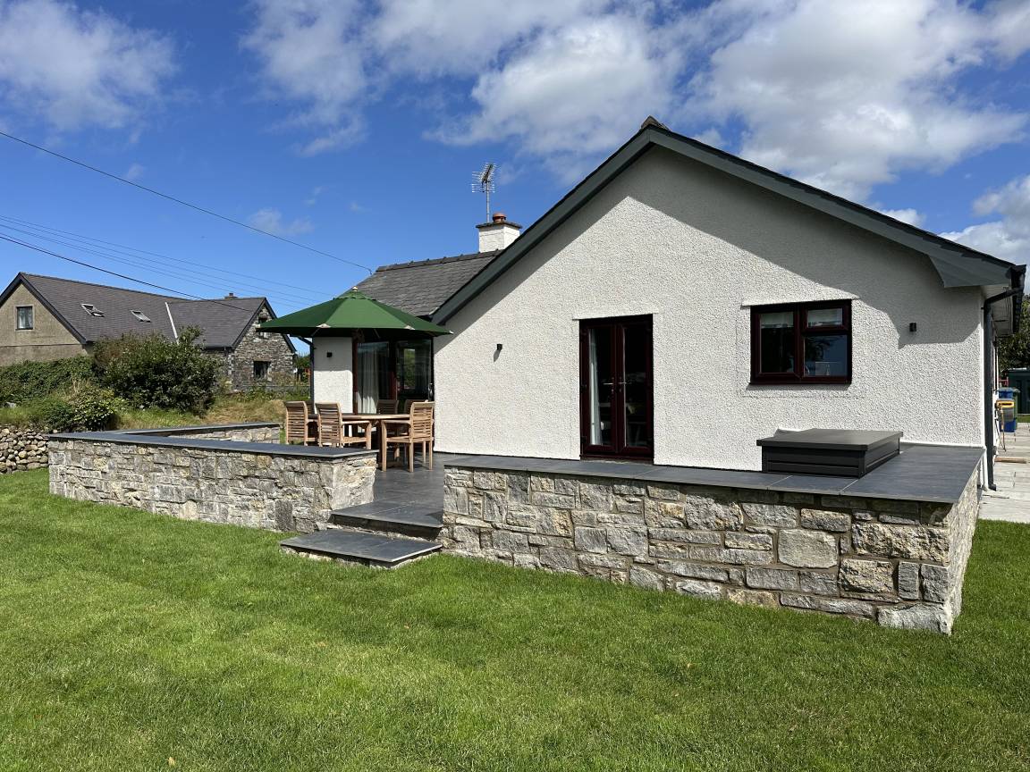 Cottage ∙ 2 Bedrooms ∙ 5 Guests - Pwllheli