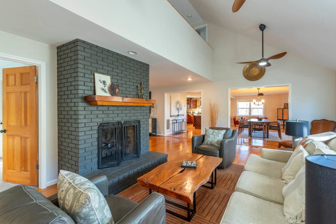 337 M² House ∙ 5 Bedrooms ∙ 10 Guests - Black Mountain, NC