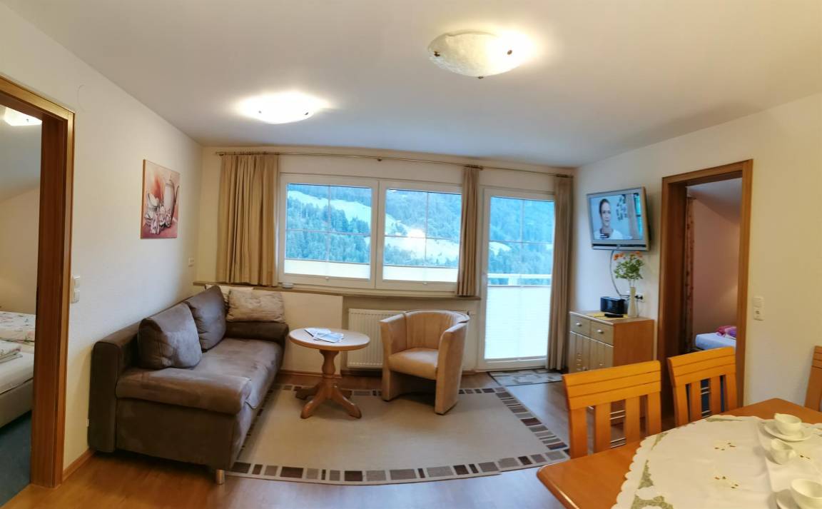 67 M² Appartement ∙ 2 Chambres ∙ 6 Personnes - Riezlern