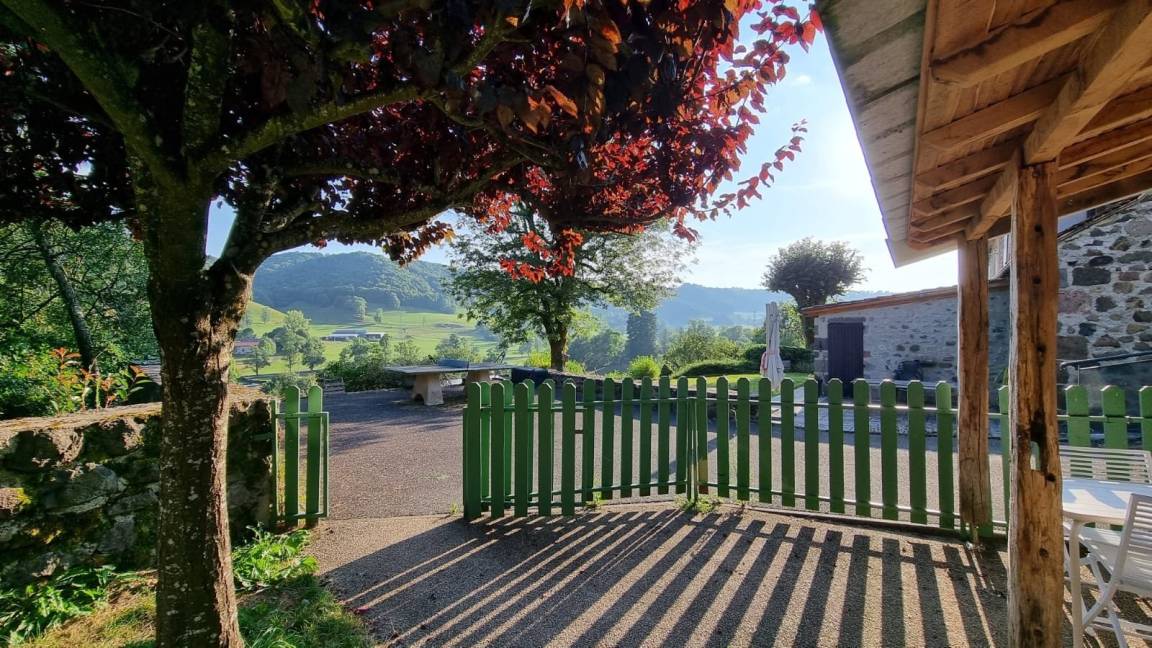 58 M² Maison De Vacances ∙ 2 Chambres ∙ 6 Personnes - Salers