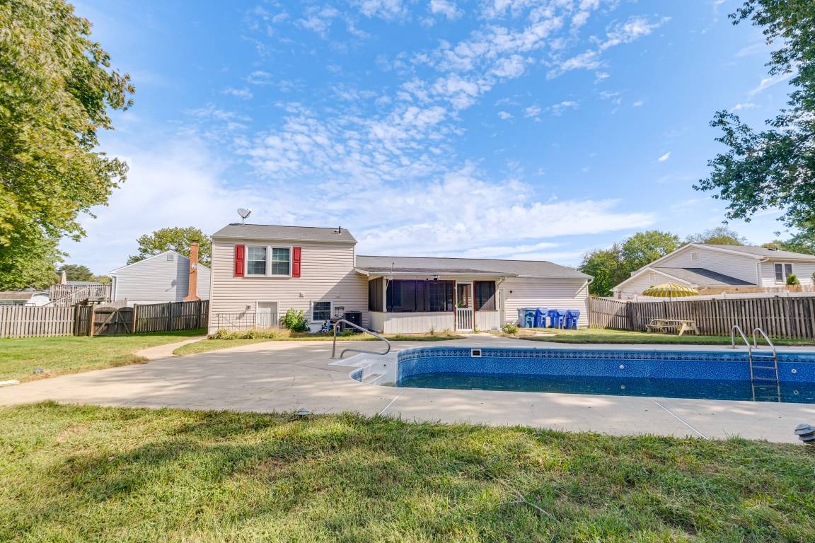 185 M² Talo ∙ 3 Makuuhuonetta ∙ 8 Vierasta - Waldorf, MD