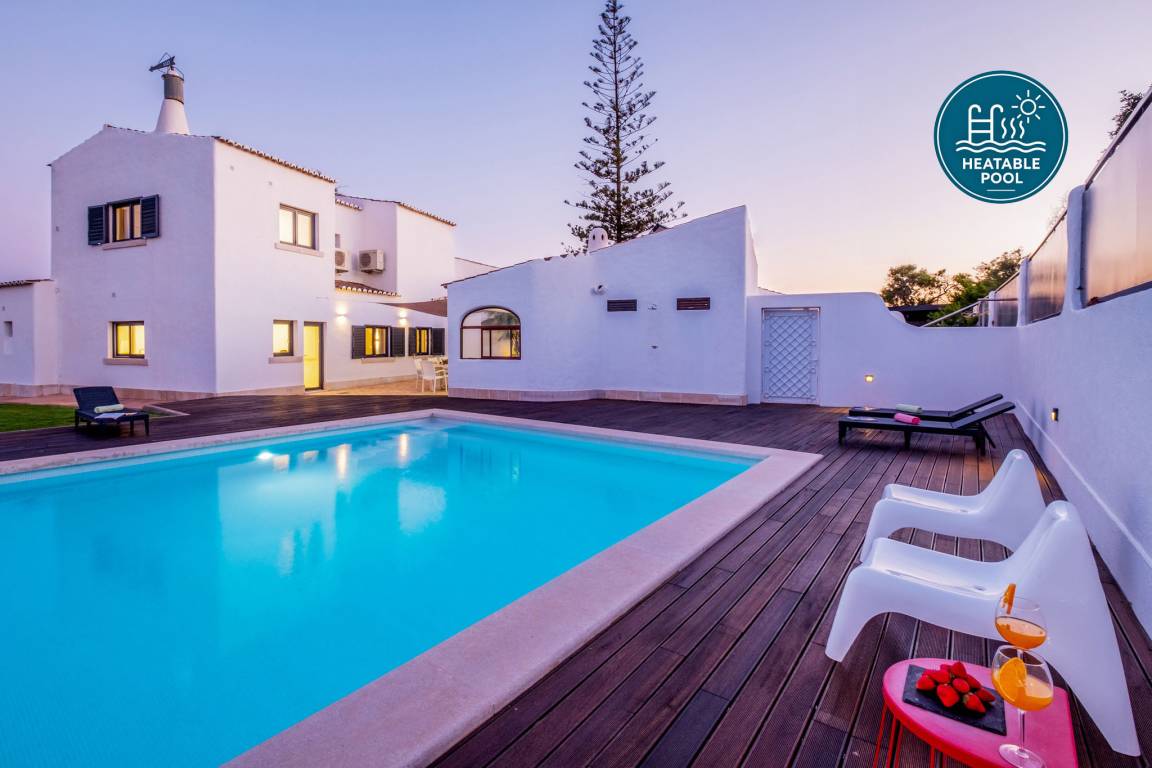 340 M² Villa ∙ 8 Makuuhuonetta ∙ 26 Vierasta - District de Faro
