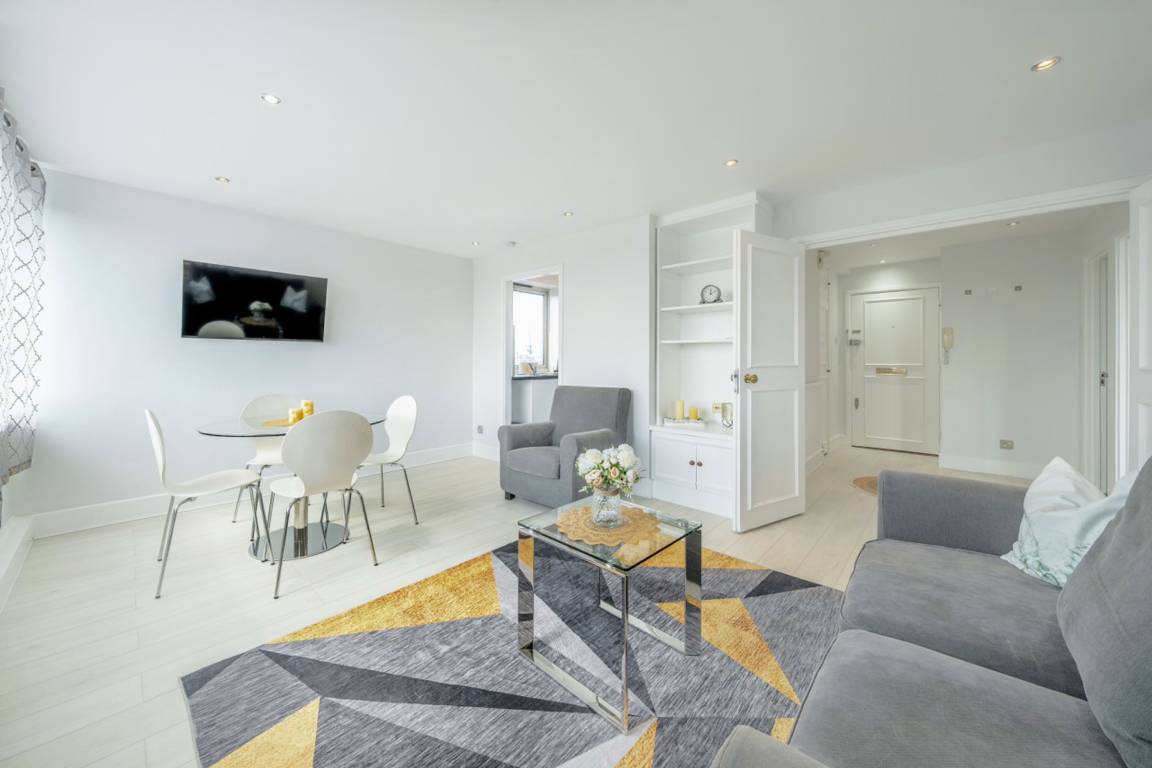 Apartment ∙ 1 Bedroom ∙ 4 Guests - London