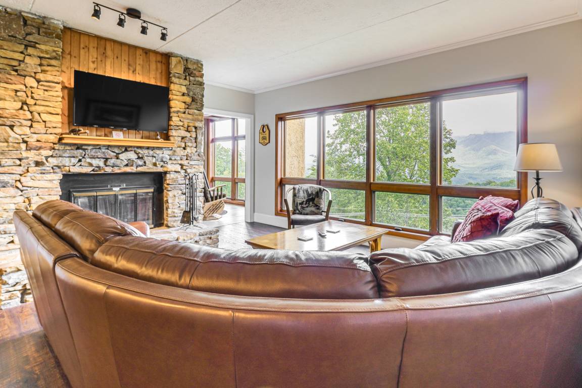 145 M² Ferienwohnung ∙ 3 Schlafzimmer ∙ 6 Gäste - Gatlinburg, TN