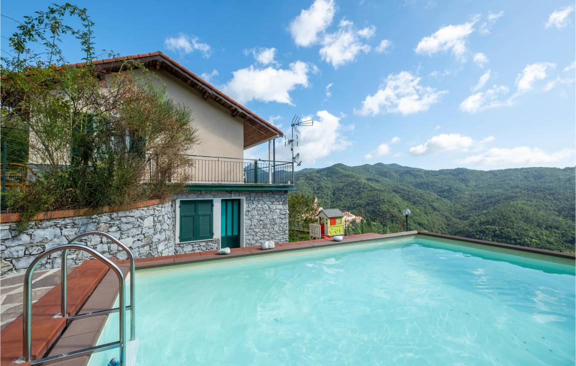 195 M² House ∙ 4 Bedrooms ∙ 11 Guests - Moneglia