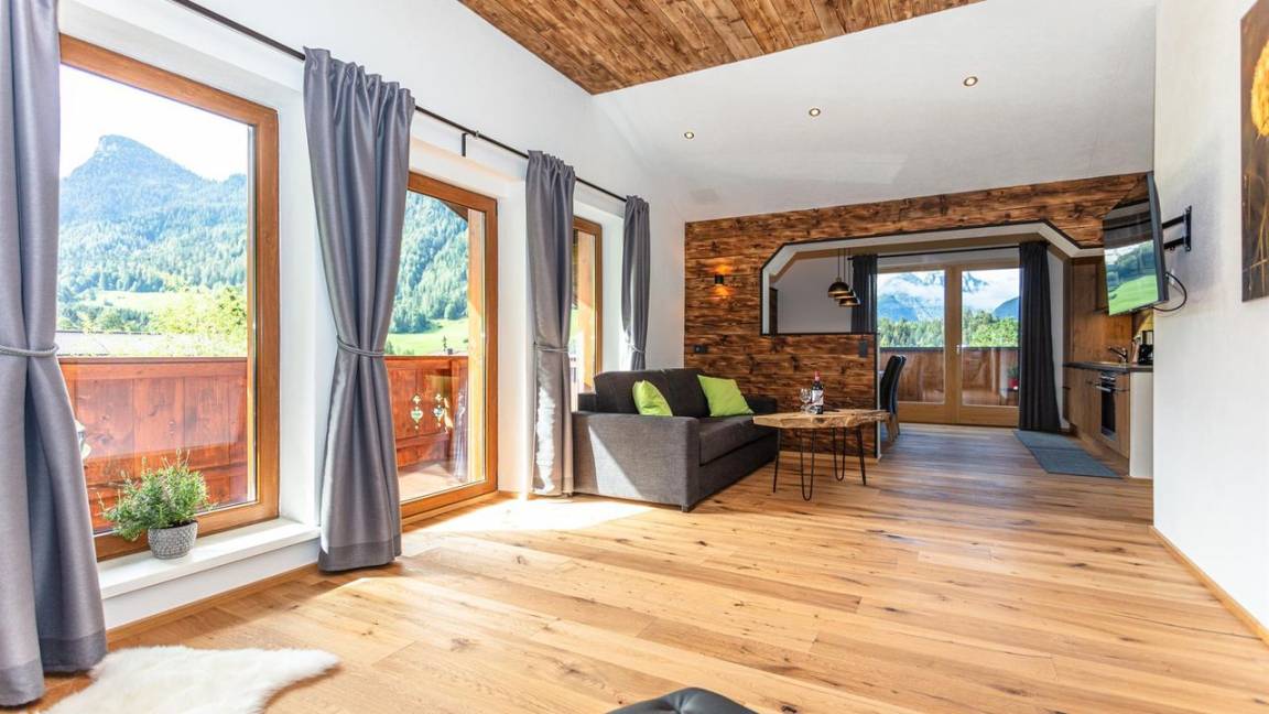 85 M² Ferienwohnung ∙ 2 Schlafzimmer ∙ 6 Gäste - Lofer