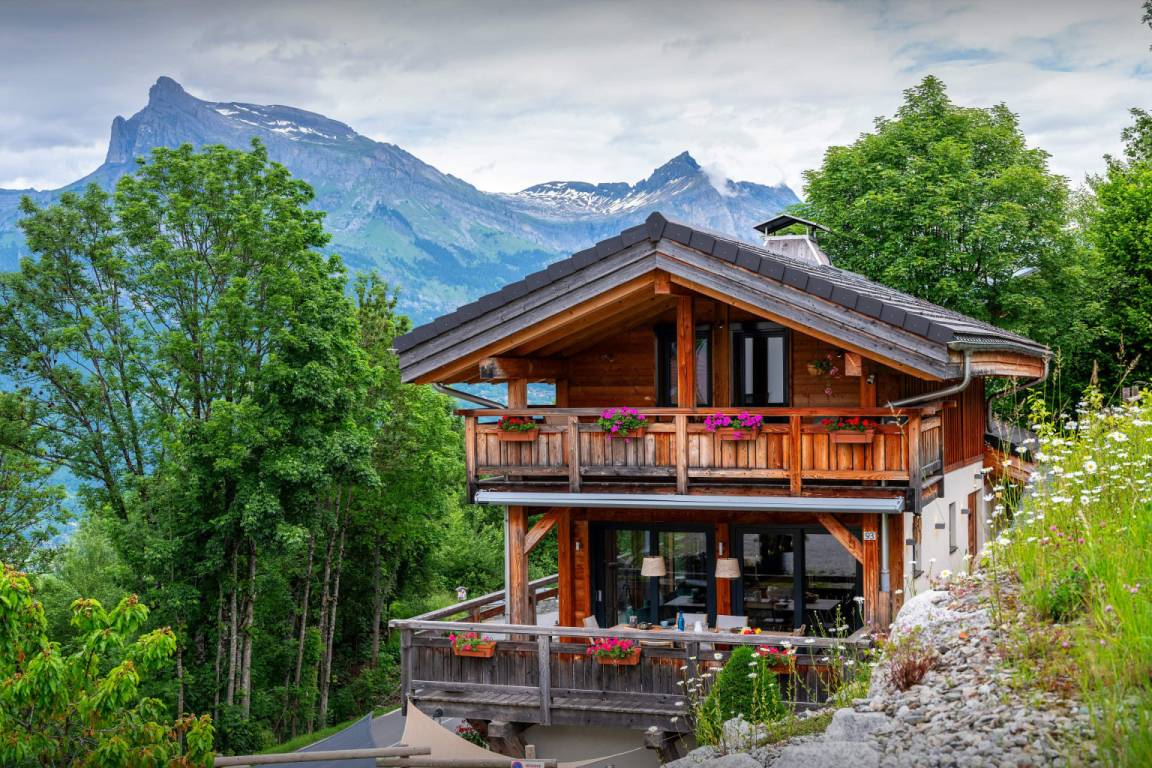 180 M² Chalet ∙ 3 Chambres ∙ 8 Personnes - Megève